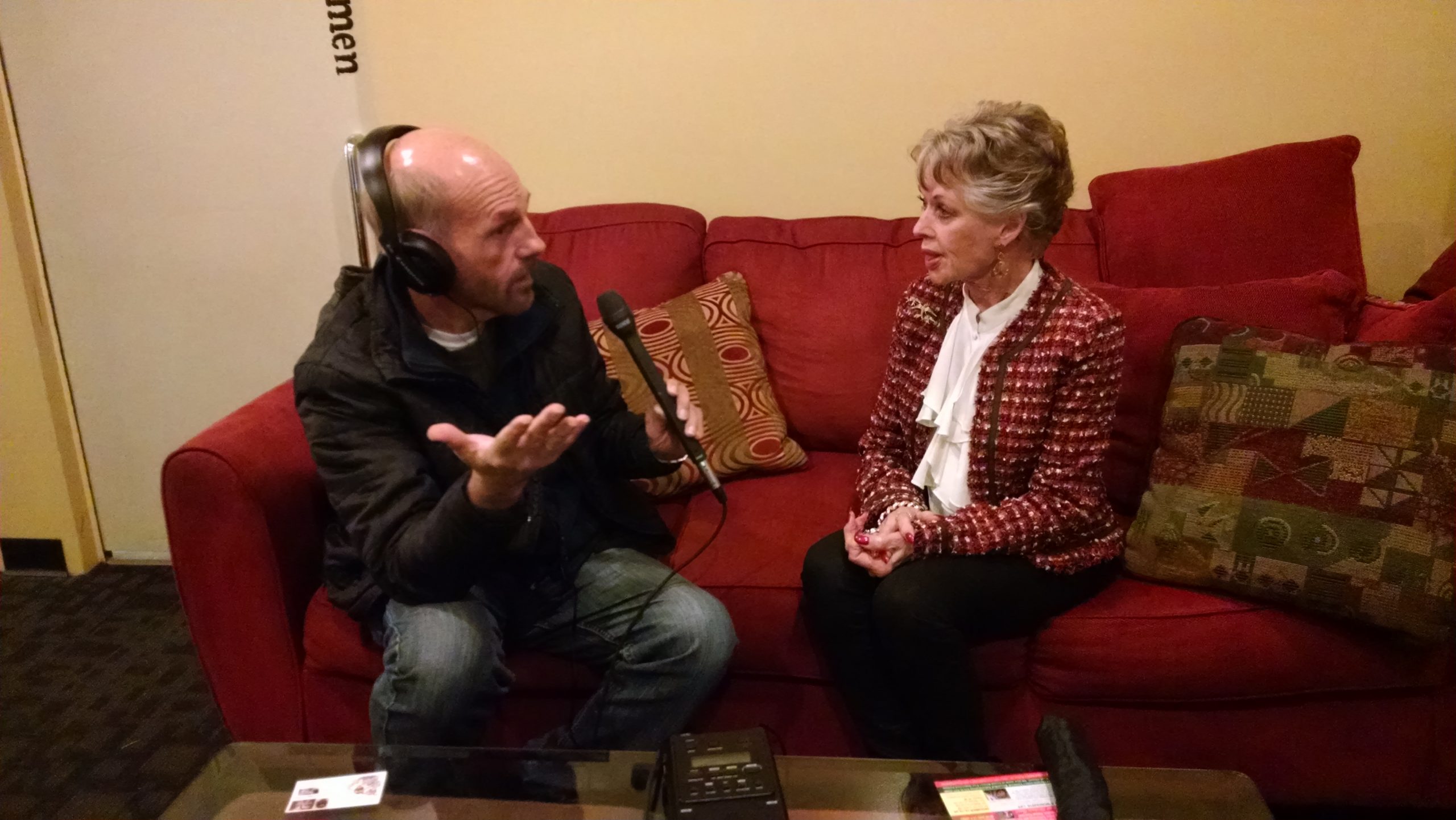 Star of Hitchcock Film 'The Birds' had to Fend Off Fowl, Director ...