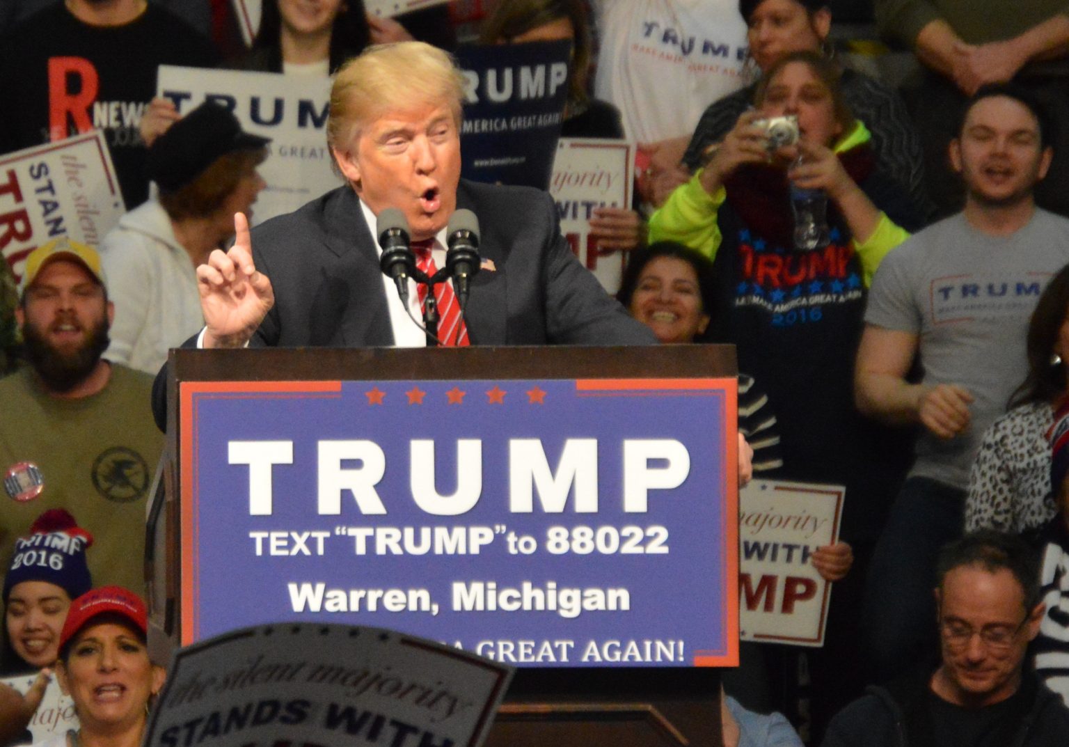 Trump, Carson to Woo Black Voters in Detroit - WDET 101.9 FM
