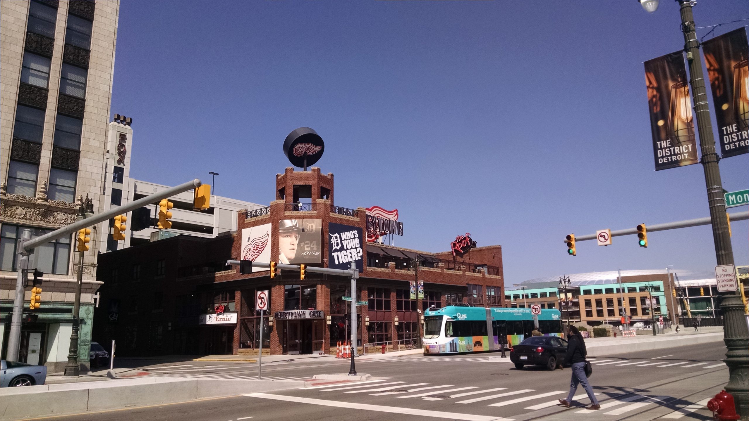 Detroit Unveils New Streetcar System - WDET 101.9 FM