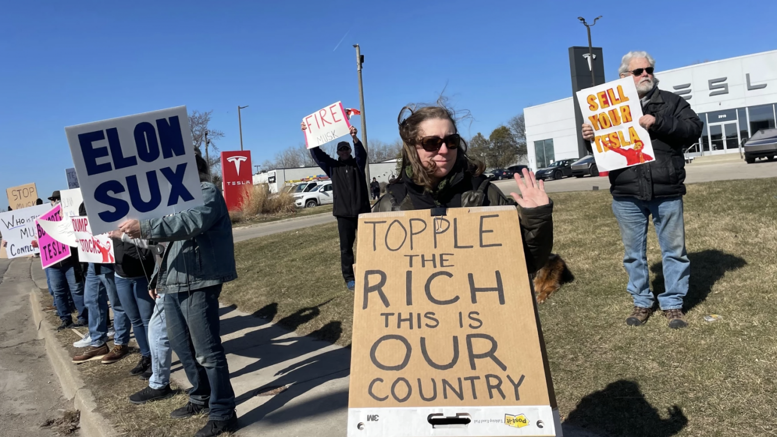 Tesla protest movement grows in West Michigan - WDET 101.9 FM