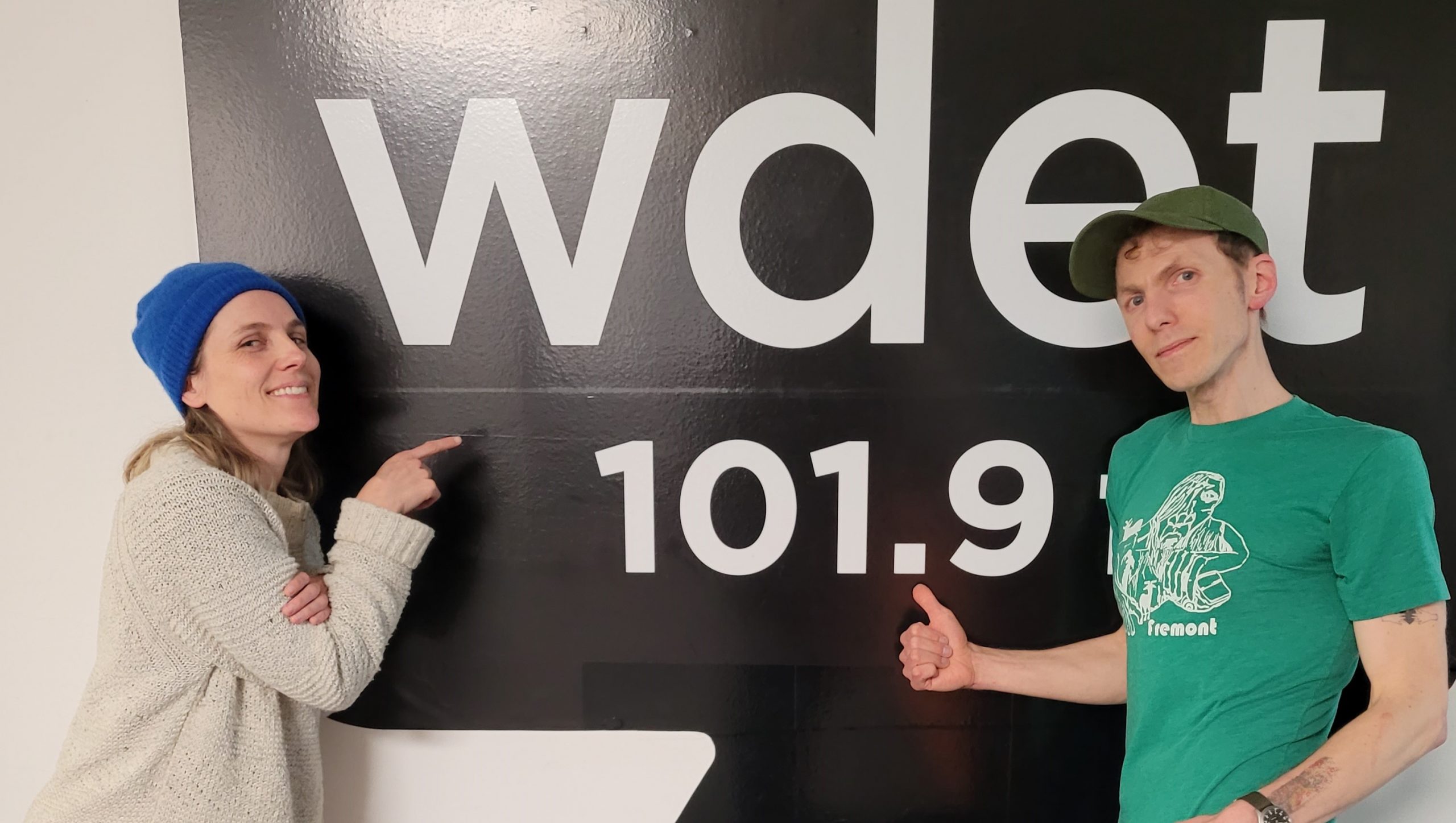 Interview with songwriter Elisabeth Pixley-Fink, premieres of Pretty ...